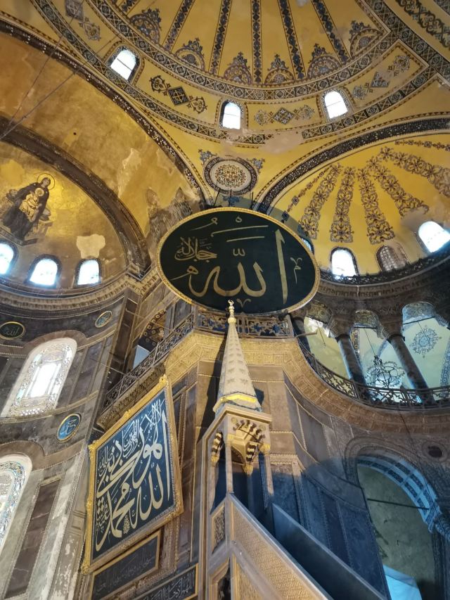 伊斯坦布尔圣索菲亚大教堂攻略,伊斯坦布尔圣索菲亚大教堂门票/游玩攻略/地址/图片/门票价格【携程攻略】